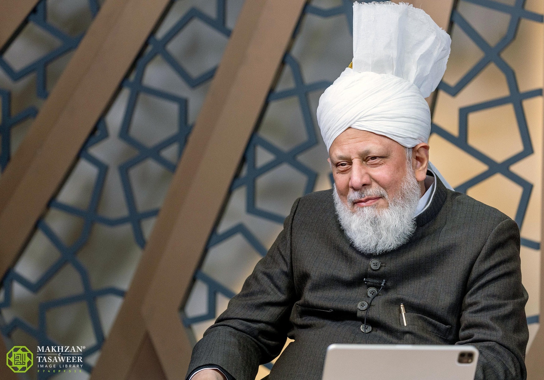 Ansarullah From Norway Have Honour Of A Virtual Meeting With Head Of ...