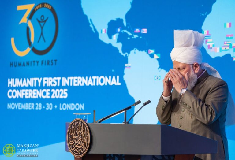 Head of the Ahmadiyya Muslim Community Addresses Humanity First ...